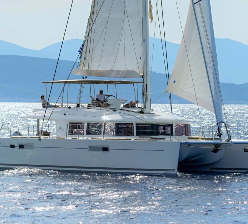 Luxury Catamaran DOUCE FRANCE Available for Exotic & Rare Indonesia & Micronesia Luxury Yacht ...